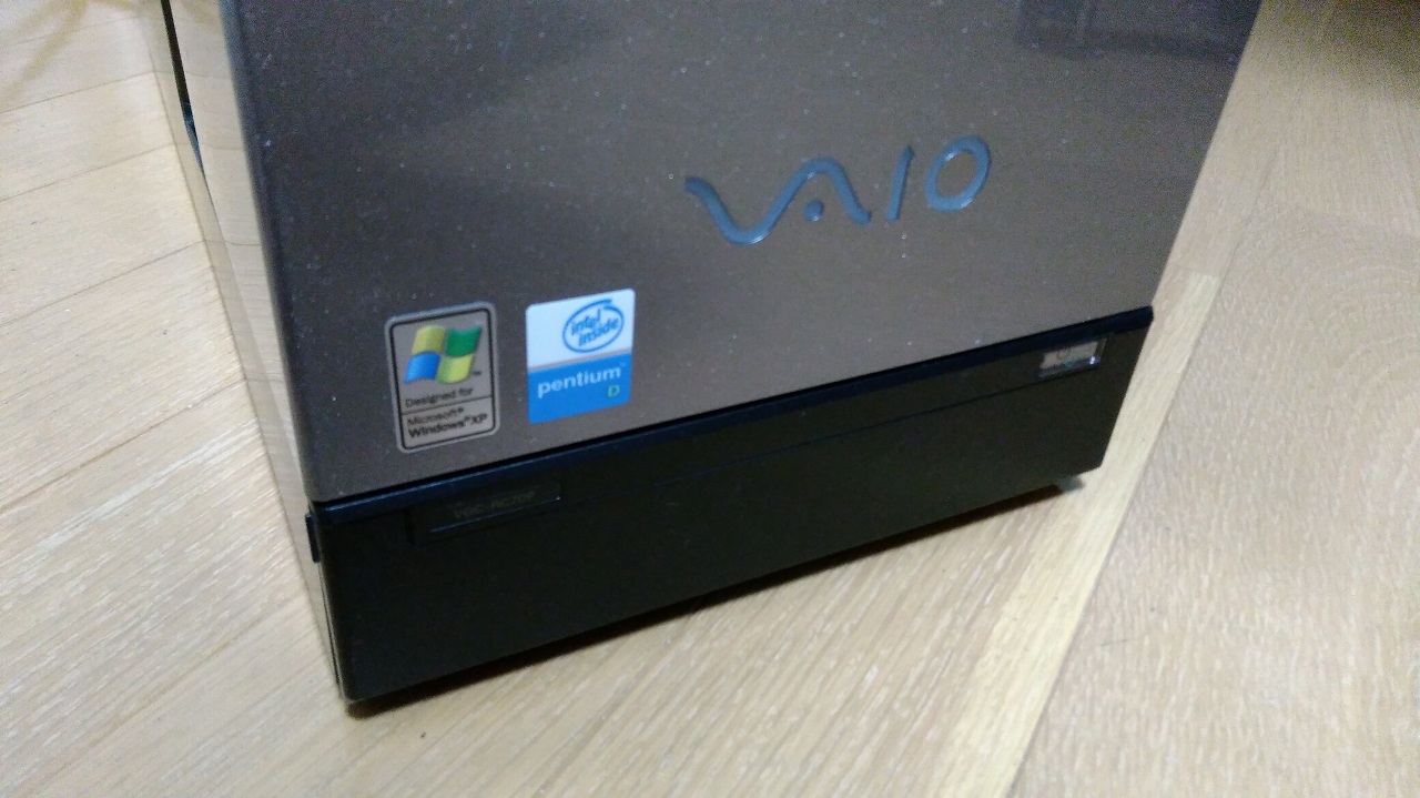 VAIO RCのケースで最新PC(Z390、第9世代CPU)を組み立てる#2 ロゴLEDの交換 – nishy software (ja)